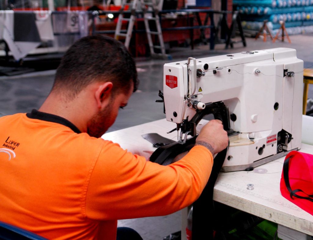 QUÍENES SOMOS - Carpas Lufer.